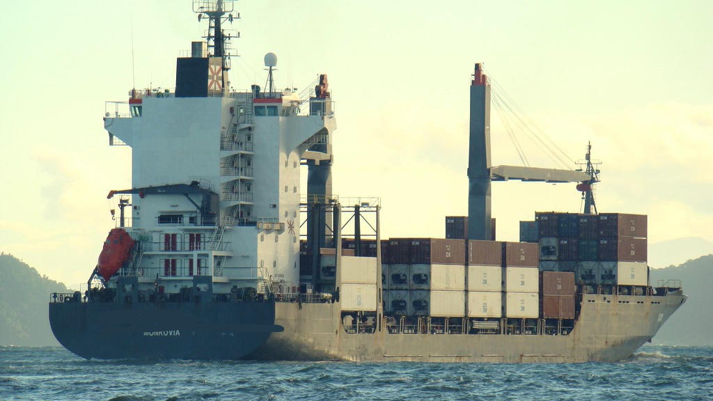 CONTAINER SHIPS
